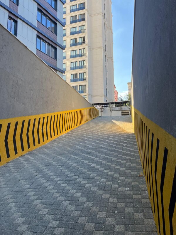 Modern & Stylish 2-bedroom Apartment With Fast Wi-fi In Central Istanbul - Adalar