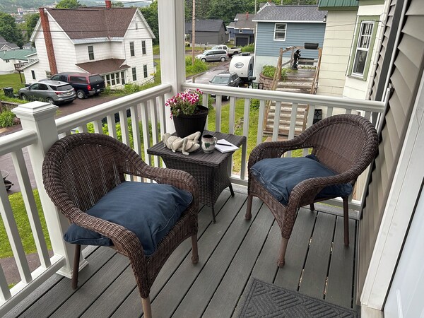 Newly Remodeled Cozy 3br/1ba Home On A Hill, Minutes From Town. - Houghton, MI