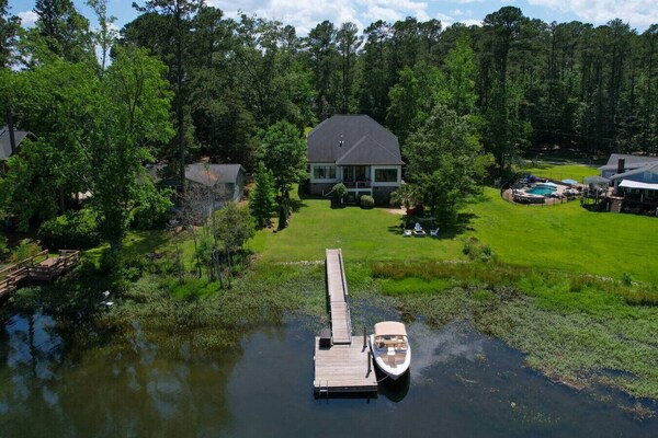 The Covehouse | Gameroom | Pet Friendly - Lexington, SC
