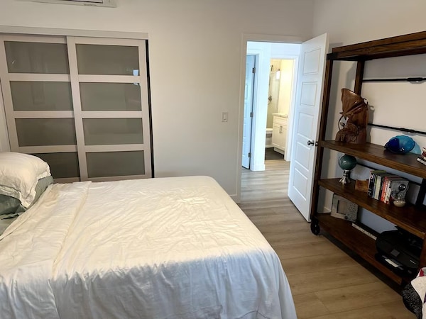 Brand New, Ocean/city Views, 2 Decks, Ac, Parking! - Coronado, CA