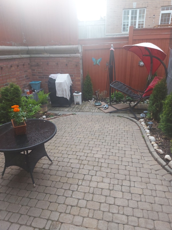 2 Bedroom Basement Apartment For Rent In Vaughan Canada. 647-400-4944. - Vaughan