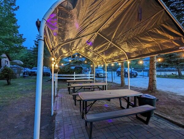 Traditional Tiny Wood Cottage #6 Camping Style Cottages 5 Minutes To The Beach! - Wasaga Beach