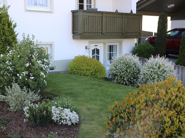 Liebevoll Gestaltete Ferienwohnung (68qm) Mit Eigenem Eingang Und Stellplatz - Passau