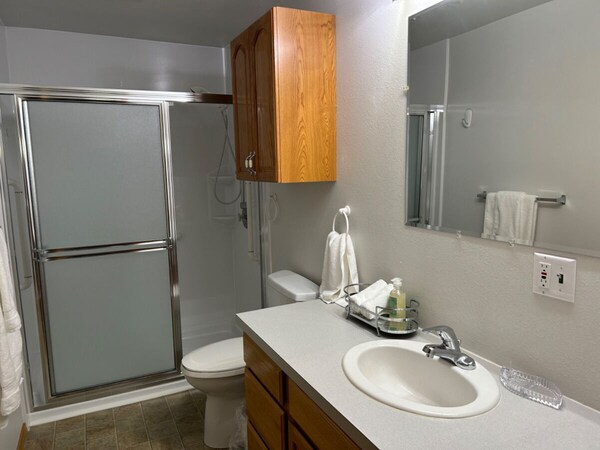 Charming 2br/1ba, W/d, Kitchen, Patio, 20 Min To Wsu - Colfax, WA