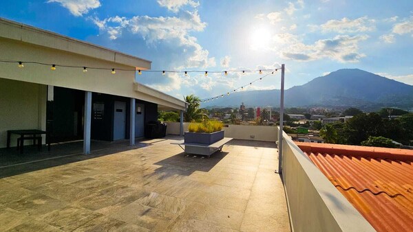2-bedroom Apartment In Amazing San Salvador With Wifi, Ac - San Salvador