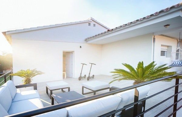 Charming New Beachside House - Cunit