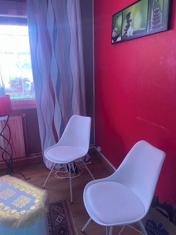 Je Men Location Une Chambre Une Salon Une Cuisine Un Wc Et Sale De Douche - Saint-Sébastien-sur-Loire