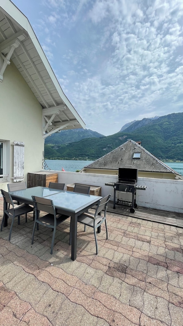8-bed Waterfront Apartment On Lake Annecy - Lac d'Annecy
