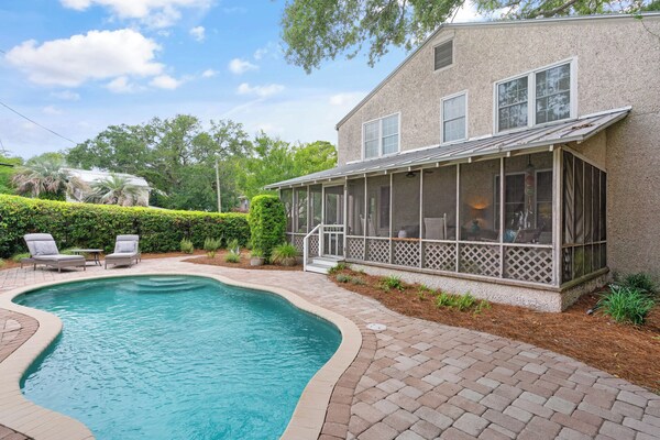 6 Bedrooms, East Beach, Pool! - St. Simons Island, GA