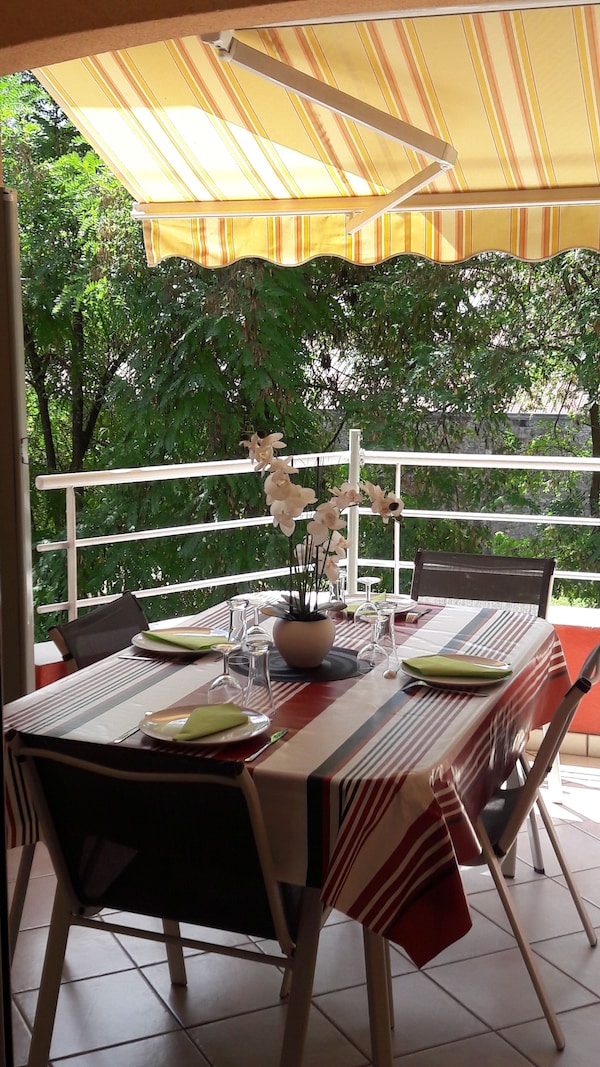 Appartement Type 3 Dans Résidence Sécurisée Et Au Calme - Aubenas