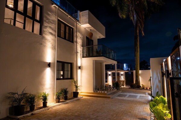 Ocean Park Beach Club Full - Puerto Rico