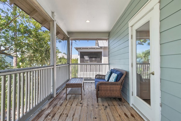 This House Is A 2 Bedroom(s), 2.5 Bathrooms, Located In Port St Joe , Fl. - Port St. Joe, FL