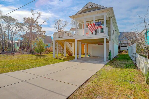 Berts Beach Bungalow A Charming 2-bedroom Retreat In Carolina Beach - Carolina Beach, NC