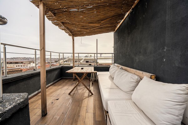 Galata View 2br W/terrace - Zeytinburnu