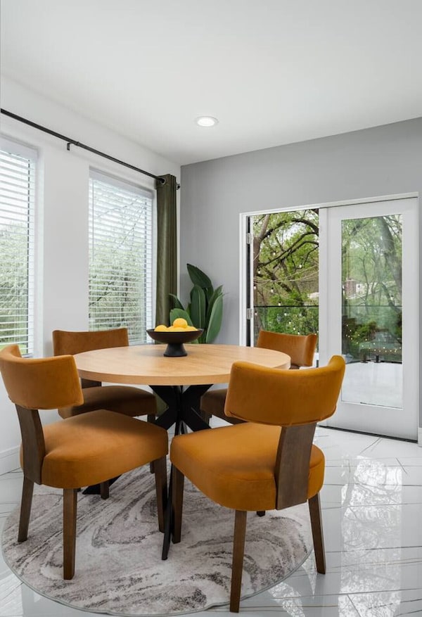 Serene Oasis Near Rock River - Rockford