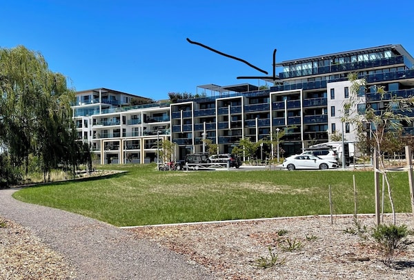 Lakeside Special - Canberra