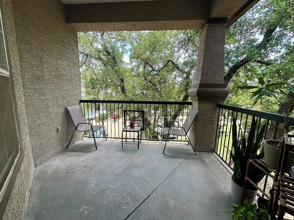 The Trails Retreat At Lake Travis: Family-friendly 3br/2ba  Wi-fi & Ac - Austin, TX
