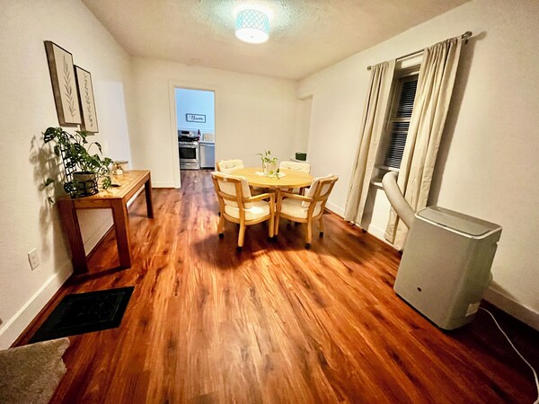 Bright And Spacious Duplex - Freeport, PA