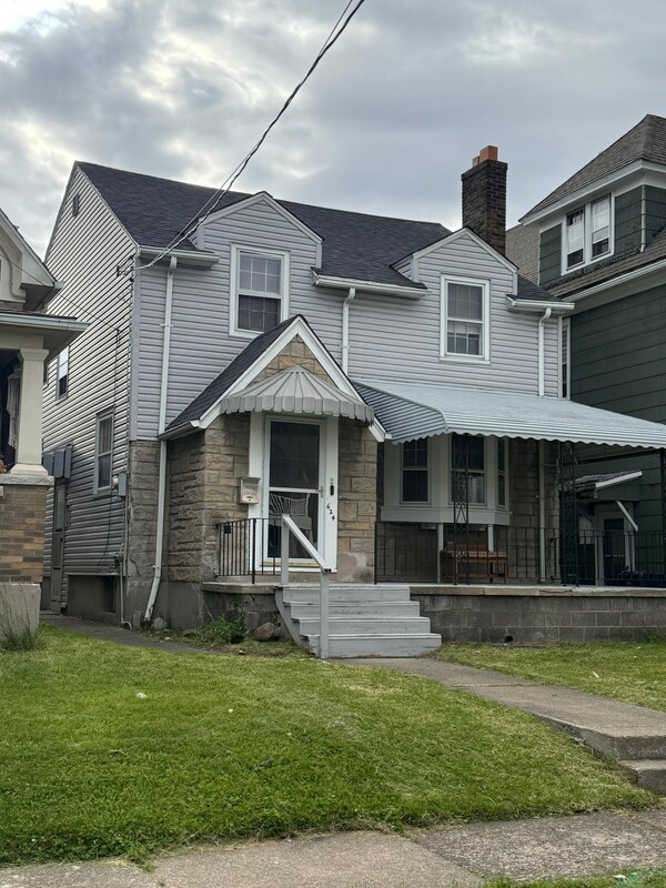 Charming 3-bedroom Bungalow With Wifi, Ac In Wonderful Niagara Falls - Niagara Falls