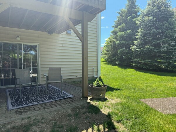 Charming 2-bedroom Guest Suite With Pool Access And Fitness Room - Hudson Valley, NY