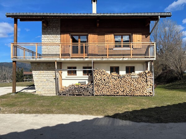 Maison Spacieuse Idéalement Située. Confort + Pour  6 Personnes, Parking Privé - Villard-de-Lans