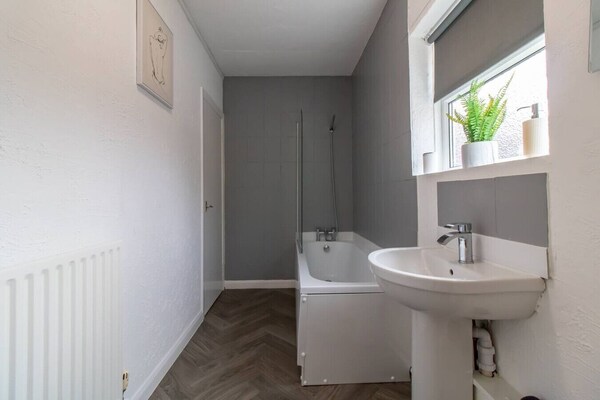 Coastal Comfort Haven 3br Retreat - South Shields