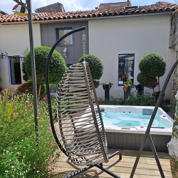 Stgo-sweet - A Haven Of Peace And Comfort In A Dream Setting. - Saint-Gaudens