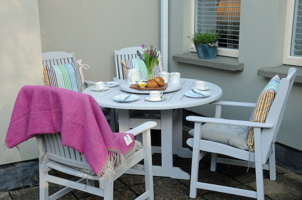 Charming Apartment In The Centre Of Bantry Town With A Shared Courtyard. - Bantry