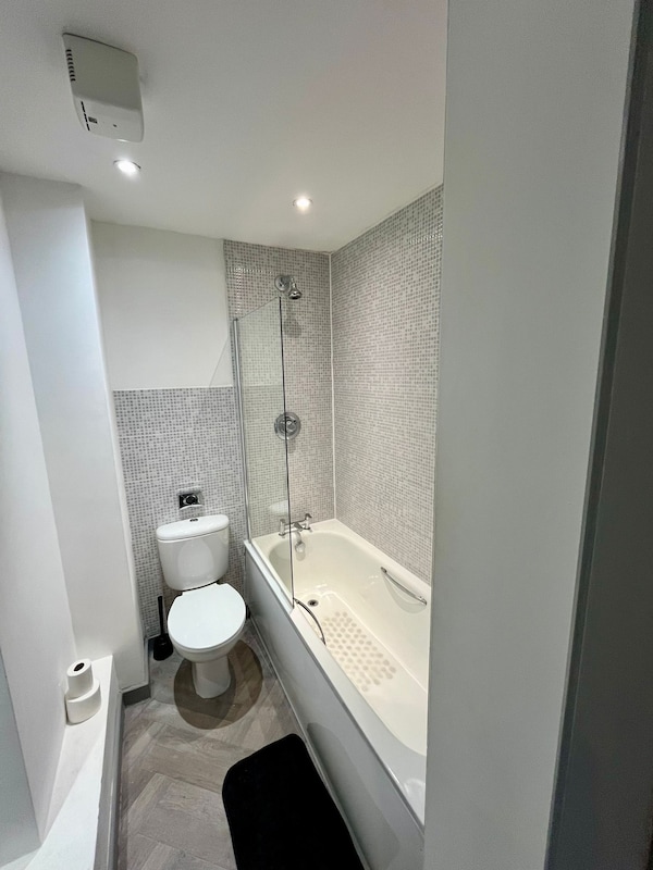 Cosy Apartment In The City Centre Of Birmingham, Walk To Everything - Birmingham City University