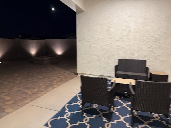 3-bedroom Building In Phenomenal Surprise With Wifi, Ac - Glendale, AZ