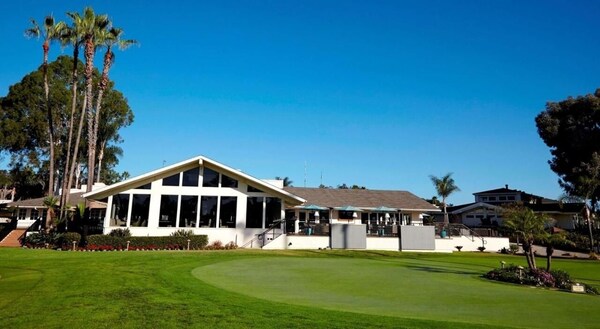 Wellness & Golf Retreat With Onsite Spa Access And Scenic Poolside Views - Encinitas, CA