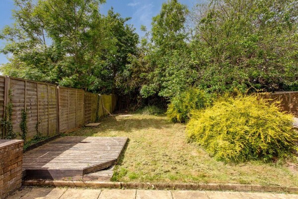 Charming House  Driveway Parking  Garden  Wifi - Hertfordshire
