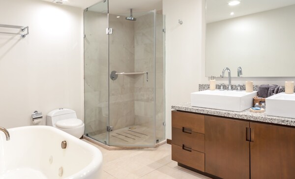 Luxury Condo In Peninsula Mazatlan  | 4 Bedrooms | Ocean View - Mazatlán