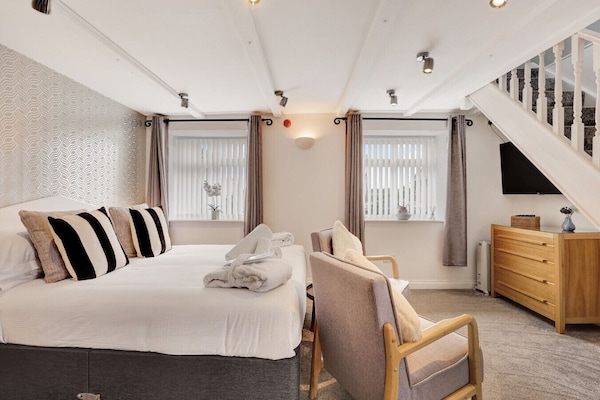 Coastal Retreat At The Fishing Boat Inn - Craster