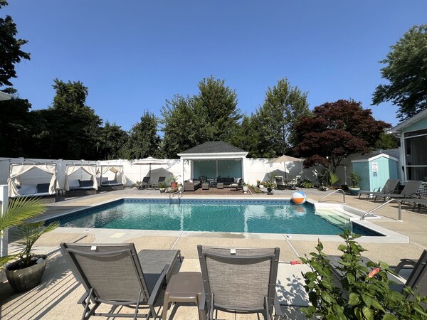 Sand Castle Room - Pool, Hot Tub, Sauna - Lewes, DE