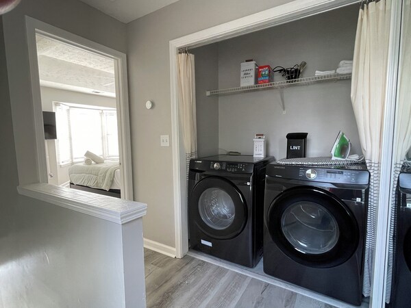 Serene Townhouse By Atl Airport - Anderson Lake, College Park