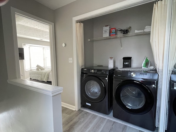 Serene Townhouse By Atl Airport - Anderson Lake, College Park