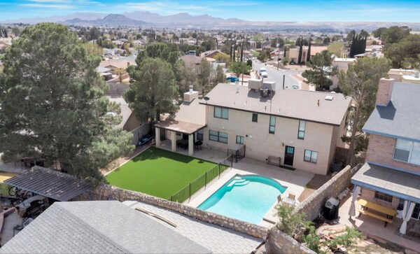 Cozy And Luxe Retreat: Pool And Stunning Views! Family-friendly - La Union, NM