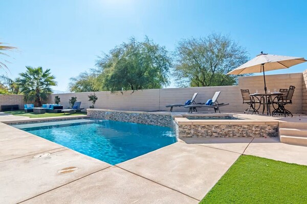 4000 Sq Ft 5bedroom/3 Bath, Salt, Pool/spa, Wifi And Ac, Coachella, Indio - Coachella, CA