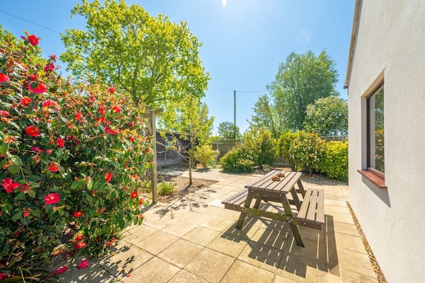 Cherry Tree Cottage | 2 Bedroom | Countryside - Caister-on-Sea