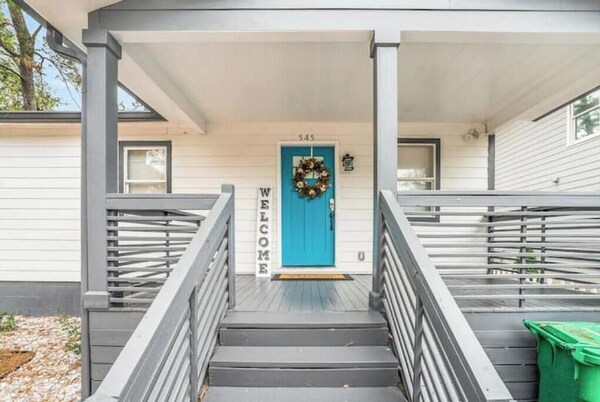 Elegant Home Min From Midtown Atlanta - Scottdale, GA