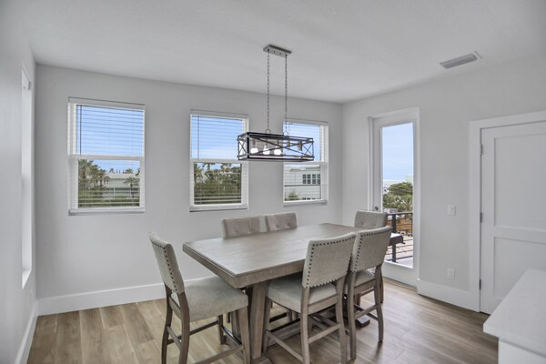Brand New Luxury Duplex W/ Private Pool, Roof Top Decking, W/ds, & Gulf Views - Bradenton Beach, FL