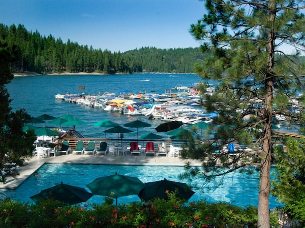 Escape To A Scenic Suite By The Lake, Close To Breathtaking Nature Trails - North Fork, CA