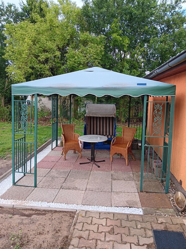 Ferienwohnung 'Wohnung 2' Mit Gemeinschaftsterrasse, Gemeinschaftsgarten Und Wlan - Anklam