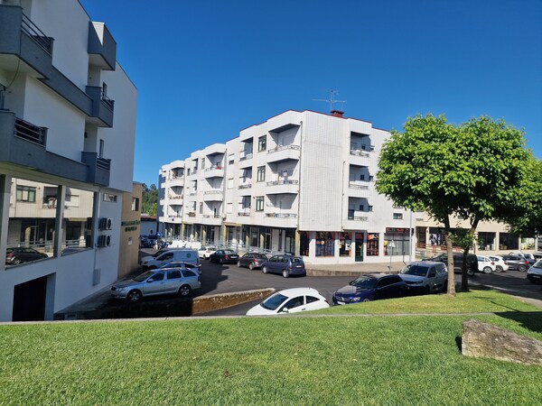 Apt Villa Paioryna Ii -  3-bedroom Apartment  In Charming Vila Verde - Vila Verde