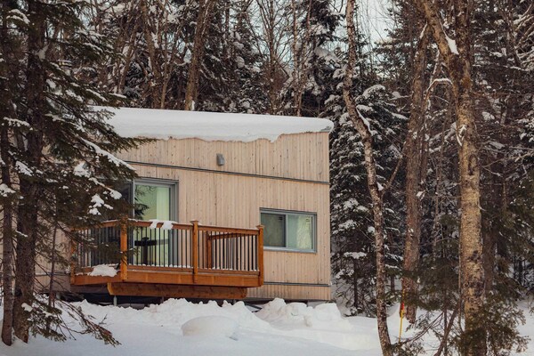 Solstice 1 | Micro-cabine à La Montagne - Quebec