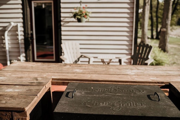 New! "Perch Lake Bungalow" Lakefront W/ Hottub! - Minnesota