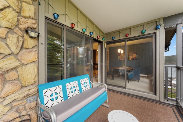 Top-floor Condo Steps From Dillon Amphitheater And Lake Dillon Marina - Dillon, CO