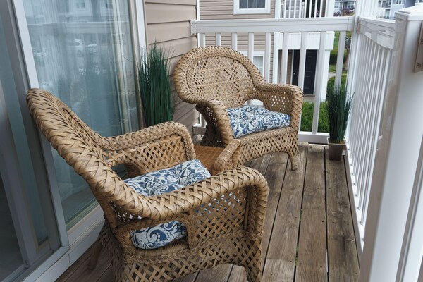Upscale Long Stay: King Bed-wifi-pet Ok-washer/dryer-ac-16mi->arrowhead-north Kc - Smithville, MO