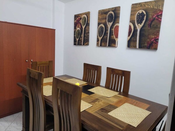Fabulous 4-bedroom Apartment With Ac In Charming Colombo - Colombo